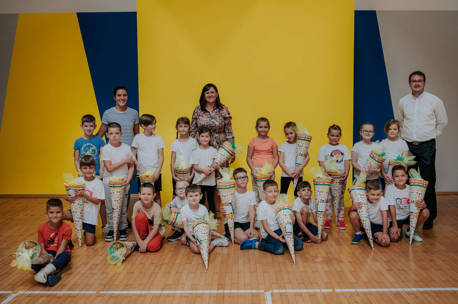 Nove prvašiće posjetila gradonačelnica Novske